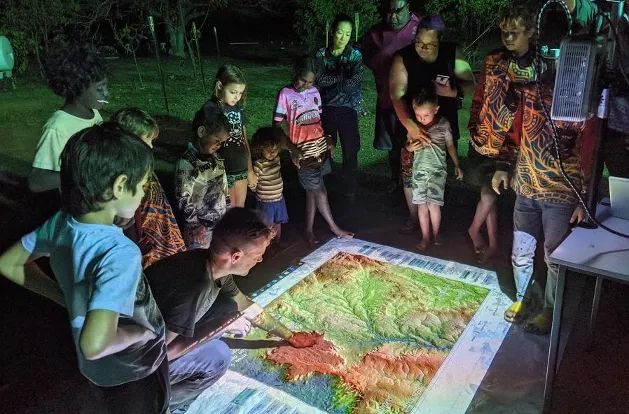 Holographic technology used in bushfire management | Charles Darwin ...