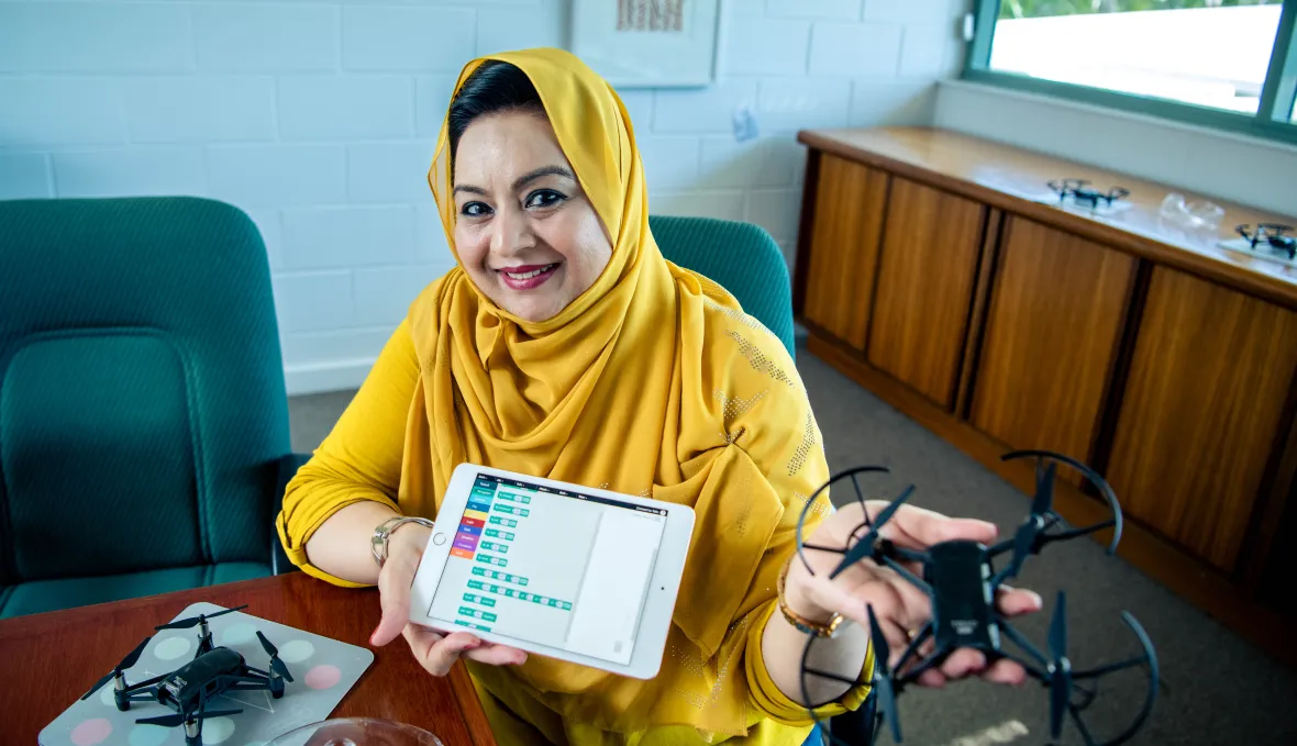 CDU Lecturer's drone coding workshop for Territory schools takes flight ...