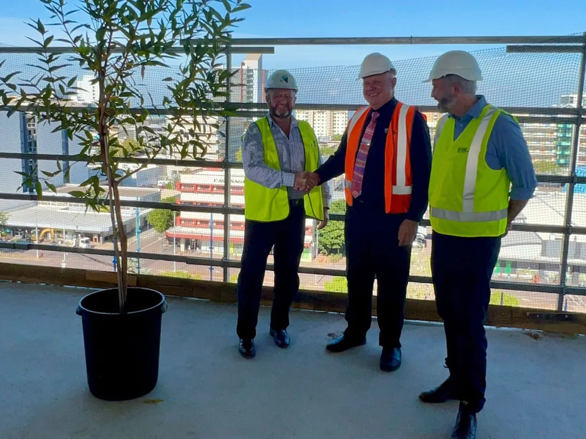 New CDU city campus tops out in Darwin skyline | Charles Darwin University